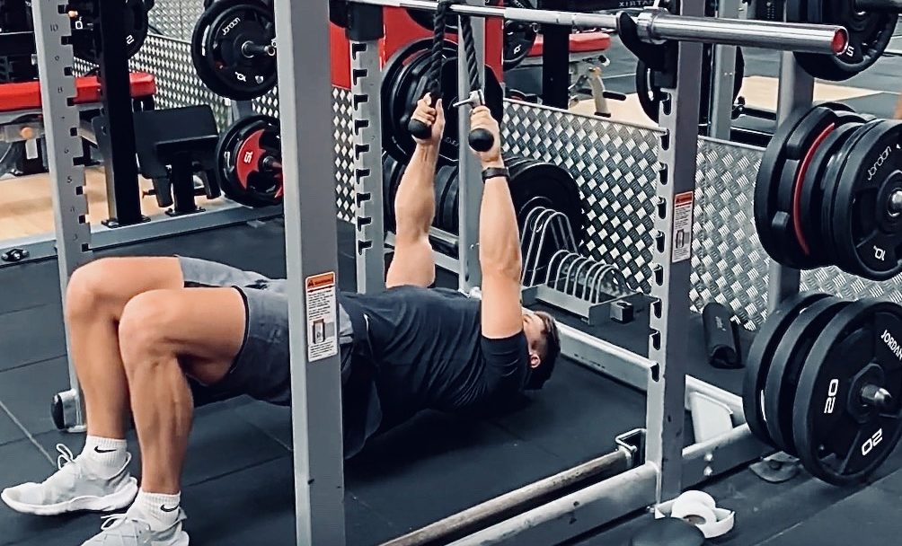 Build shoulder strength and resilience with these top 10 face pulls